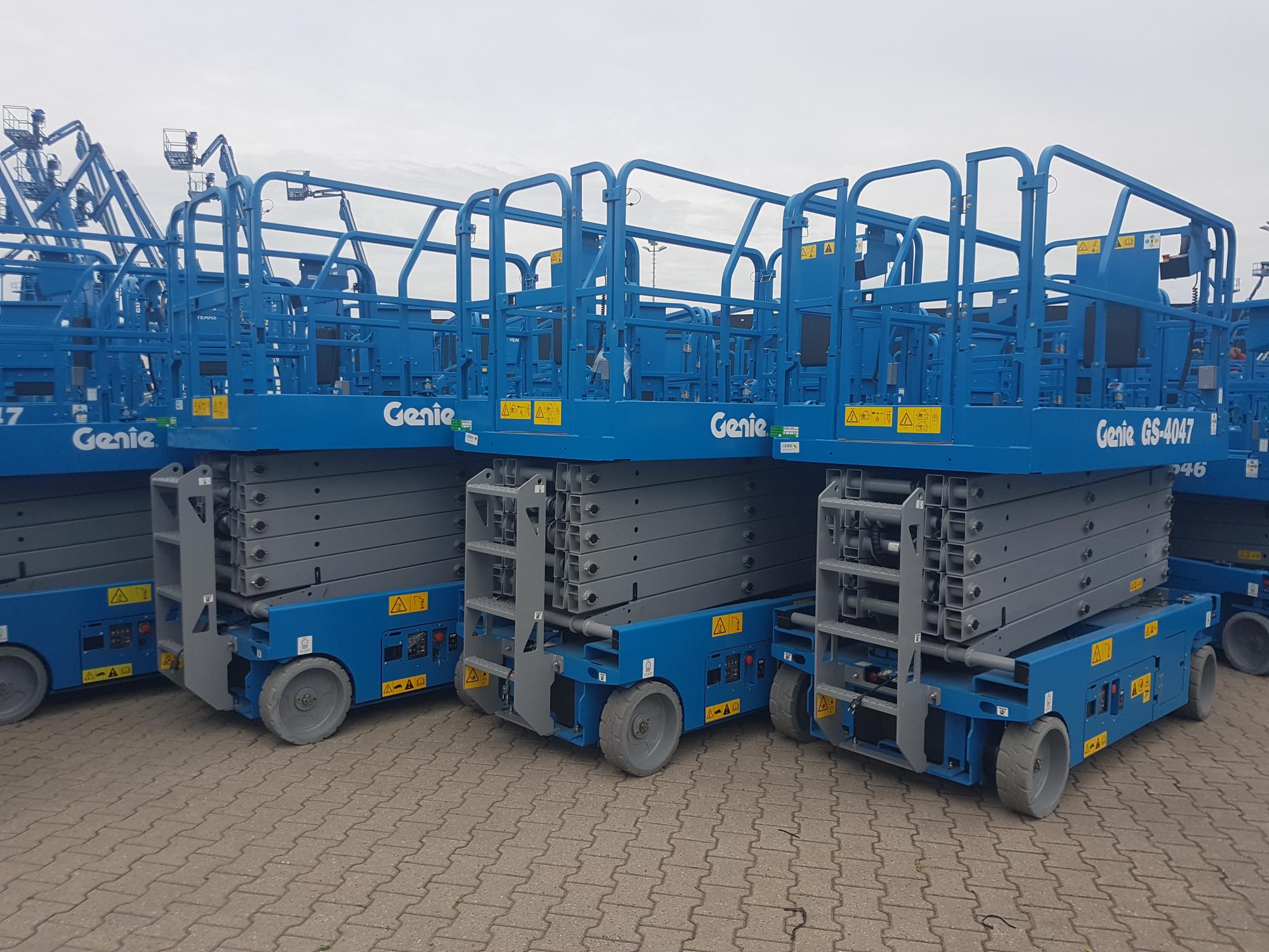 Genie's all in a row! | Working at Height