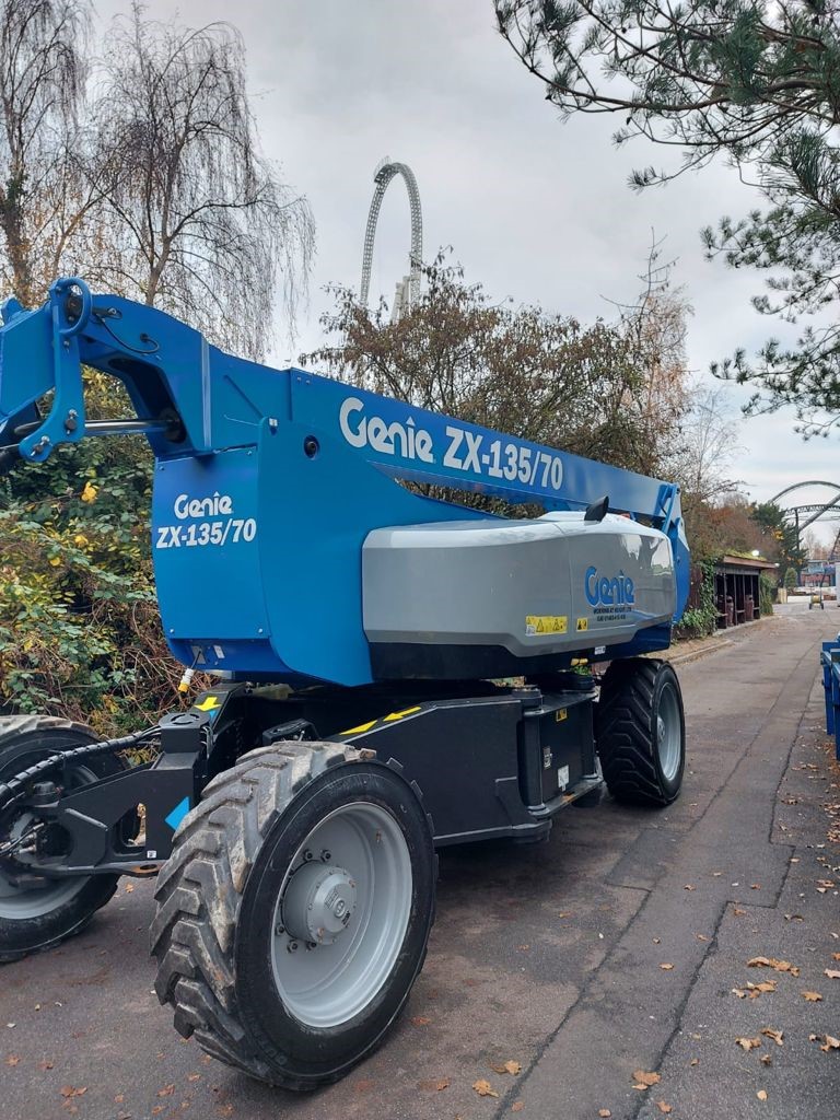 Genie ZX-135/70 | Working at Height
